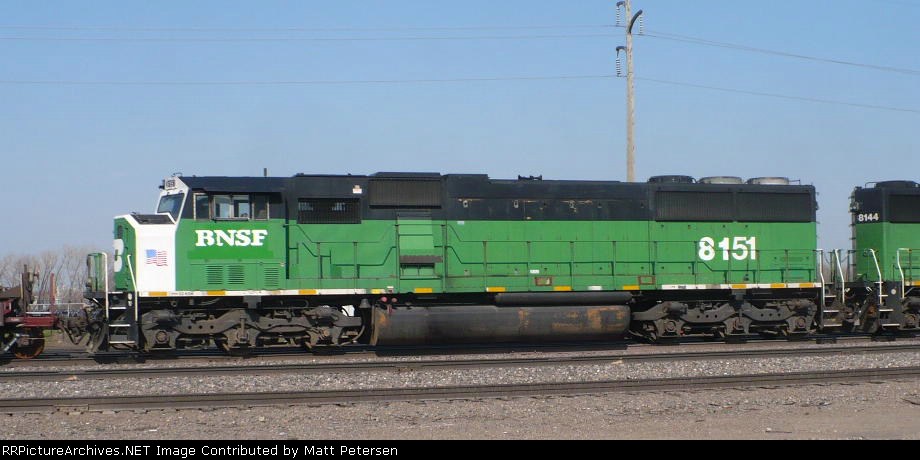 BNSF 8151